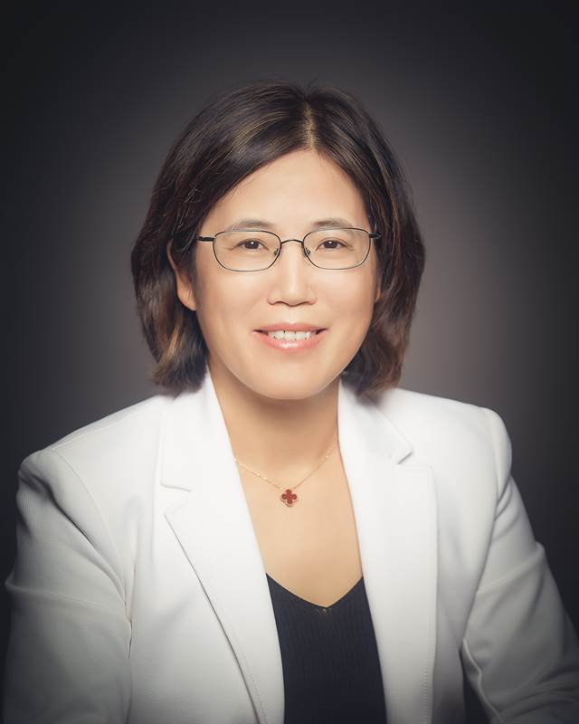 Gloria Sun | Calgary Real Estate Agent | TrustPro Realty